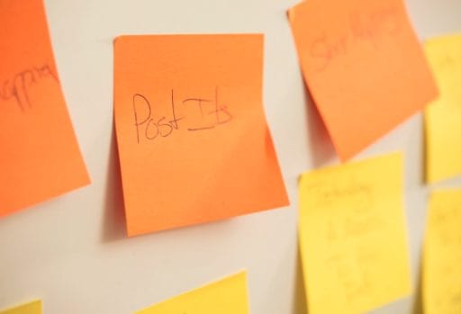 5 Smart Ways To Use Sticky Notes with Beesy - BeesApps